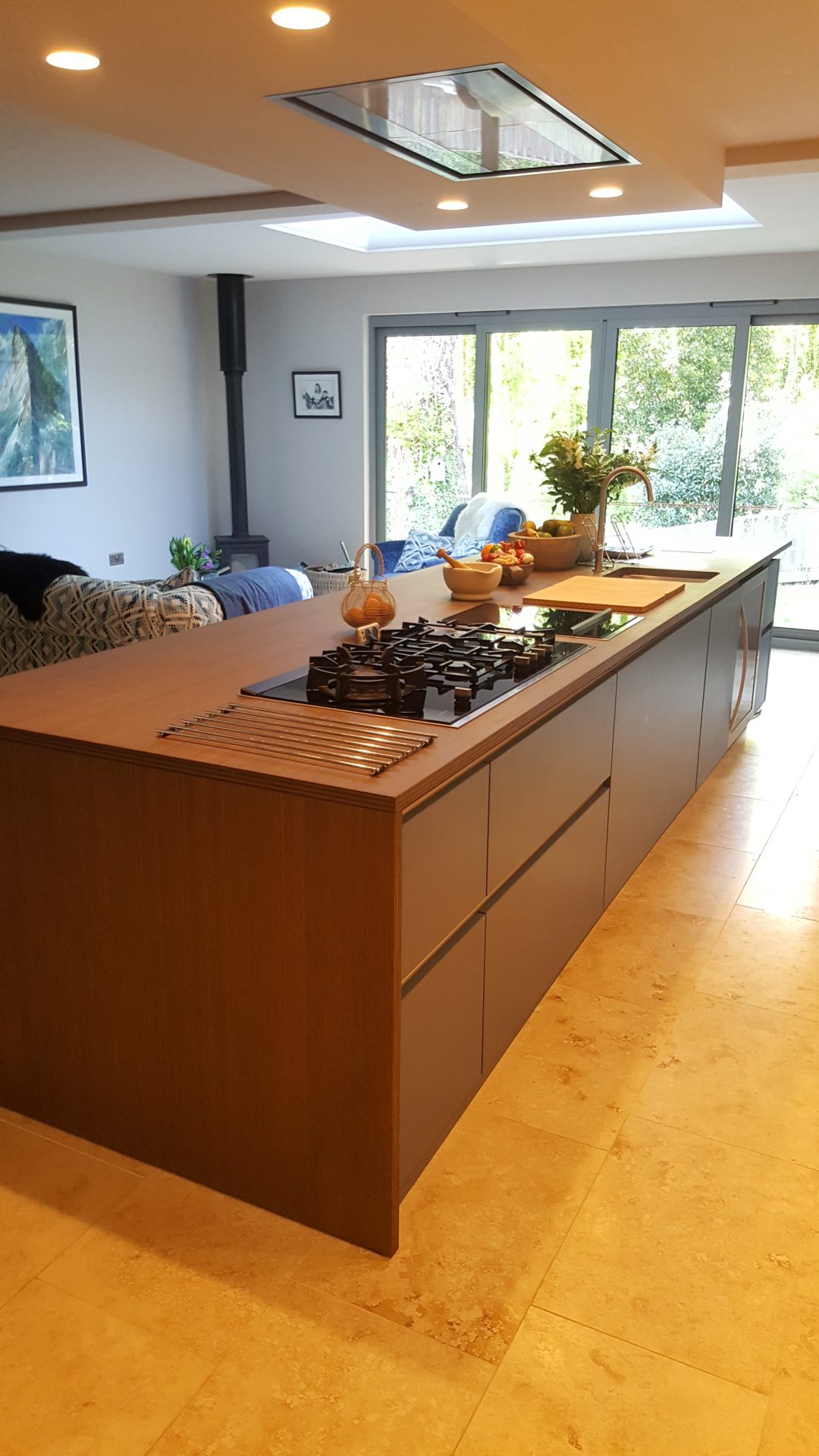 Handless system with Bamboo - Linear Kitchen Designs